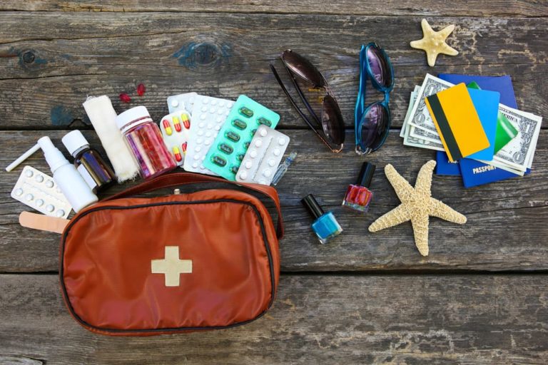 Medical kit for travel: What you need to assemble a first aid kit.